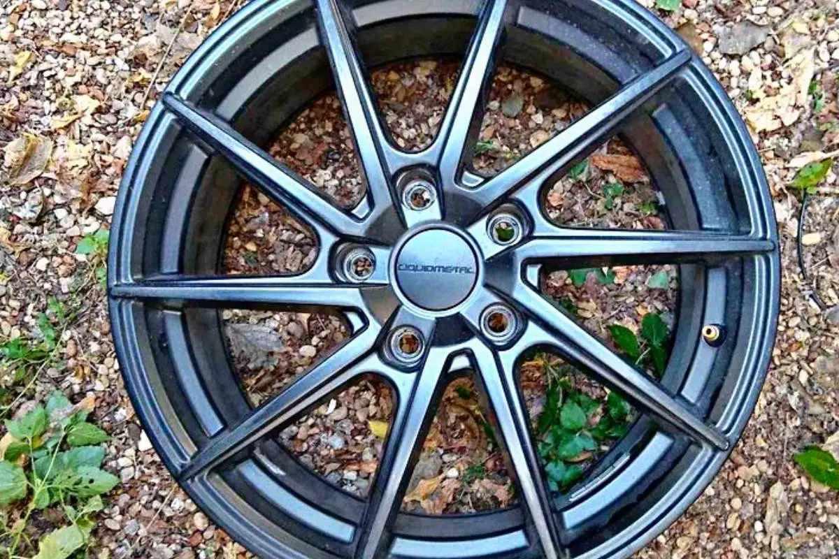 Are Liquid Metal Wheels Good? (Explained) - Motor Hungry